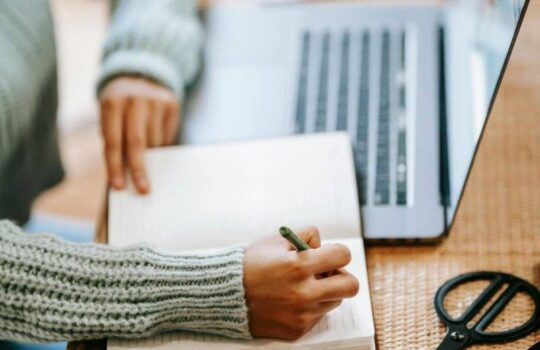 Book of Stamps vs Roll of Stamps: Which is The Cheapest Way to Buy ...